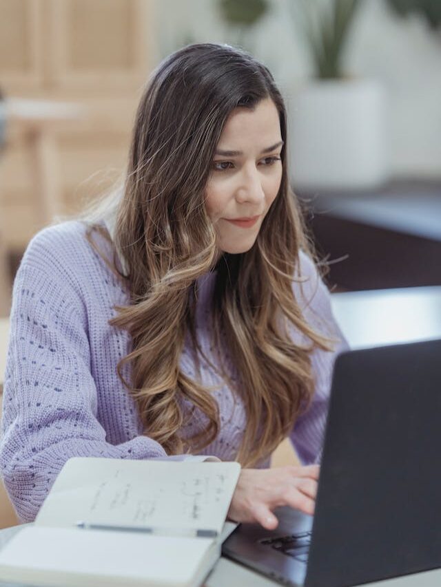 What are the Highest Paying Copywriting Niches? - Careervira Web Stories What are the Highest Paying Copywriting Niches? - Careervira Web Stories